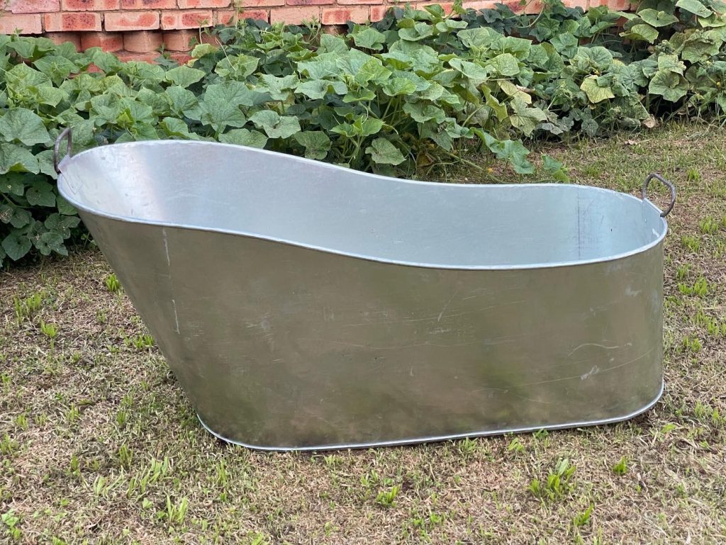 Galvanised Steel Bath Tub .1.5m length x70cm x50cm height x70cm Free ...