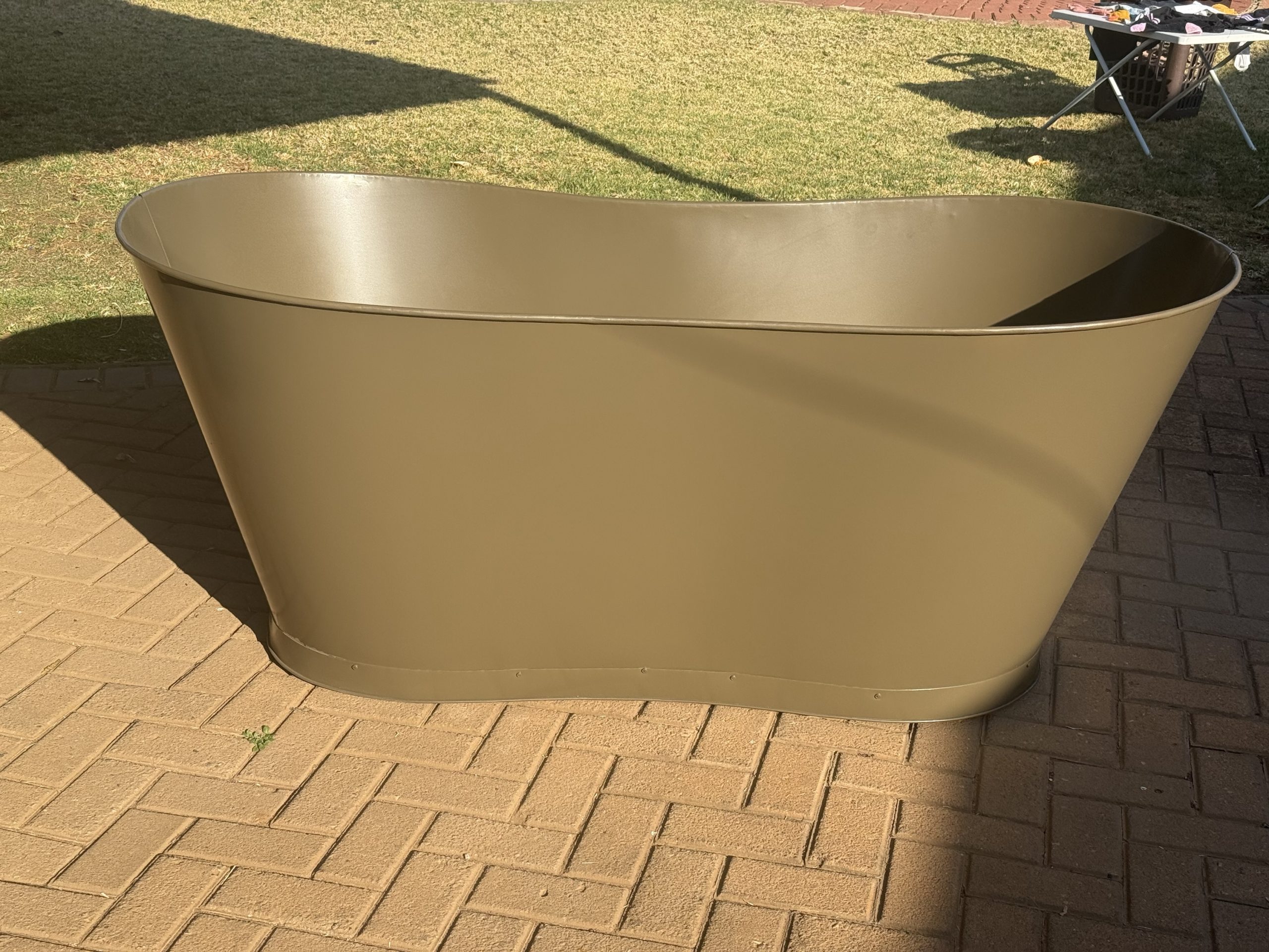 Galvanised Steel Tub Powder Coated Bronze - Pstinman
